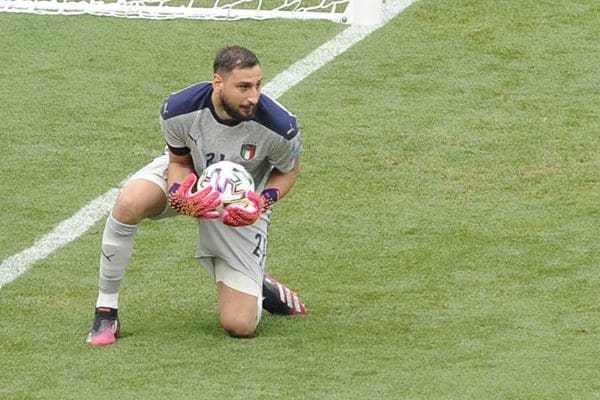 Juventus La Volontà Di Donnarumma E Il Piano Di Raiola Il Punto